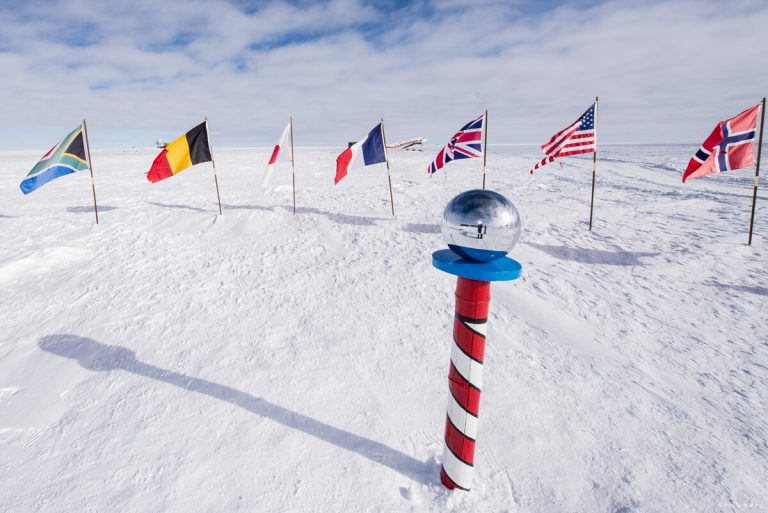 South Pole Flights - Antarctic Logistics & Expeditions