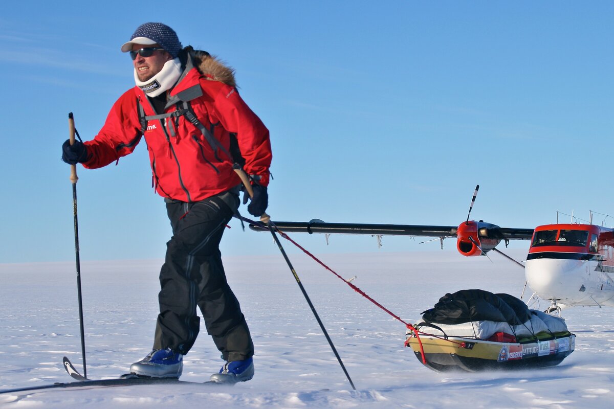 CHRISTIAN EIDE 8 - Antarctic Logistics & Expeditions
